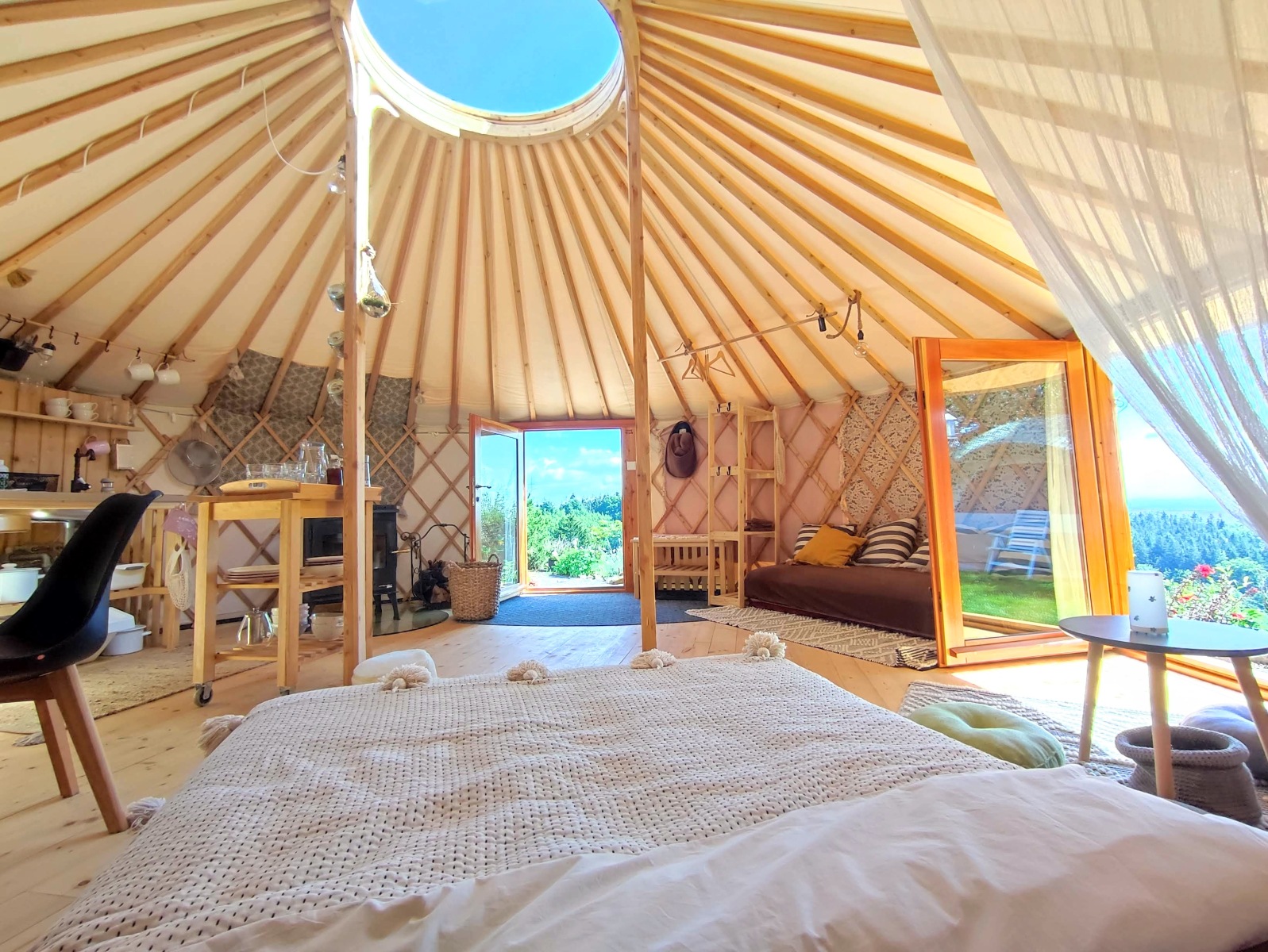 Yurt Glamping Čihadlo - Moderní jurta s čertovským Spa v podkrkonoší!